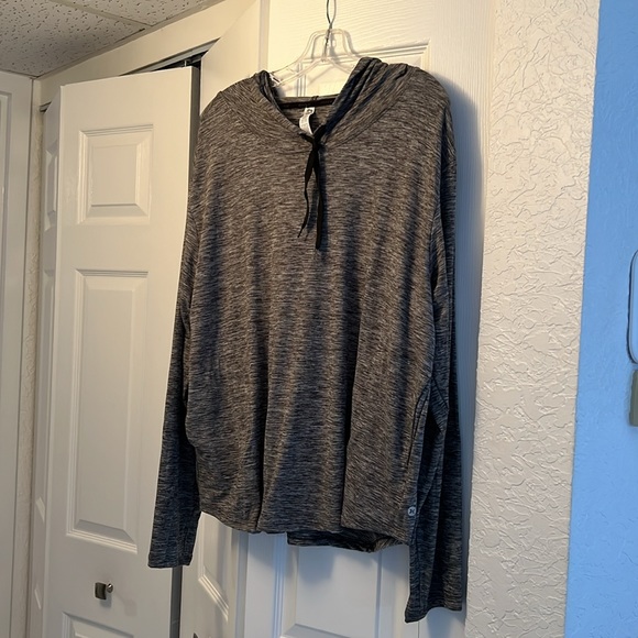 RBX | Tops | Rbx Live Life Active Grey Black Hoodie With Pockets And ...